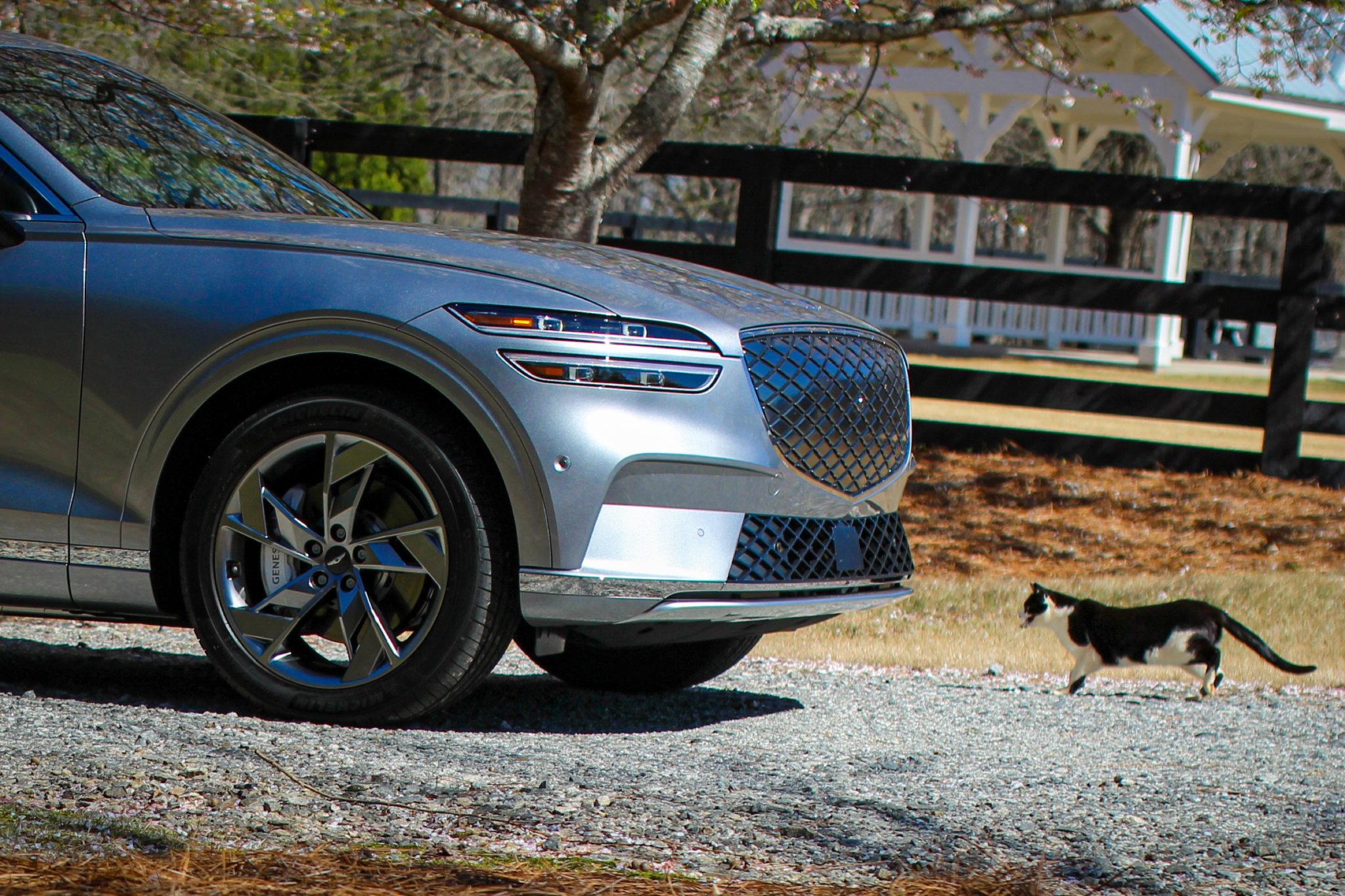The Genesis GV70 Electrified humbly sticks to its strengths - Ars Technica