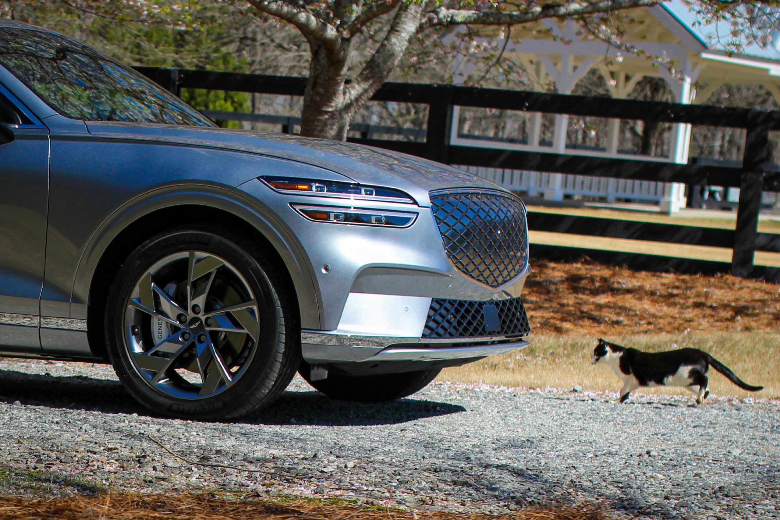 The Genesis GV70 Electrified humbly sticks to its strengths - Ars Technica