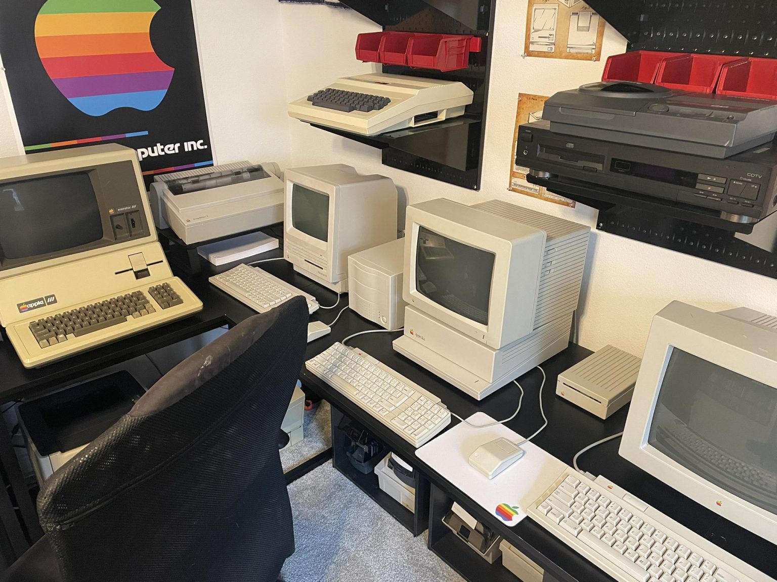 Apple, Atari, and Commodore, oh my! Explore a deluxe home vintage ...