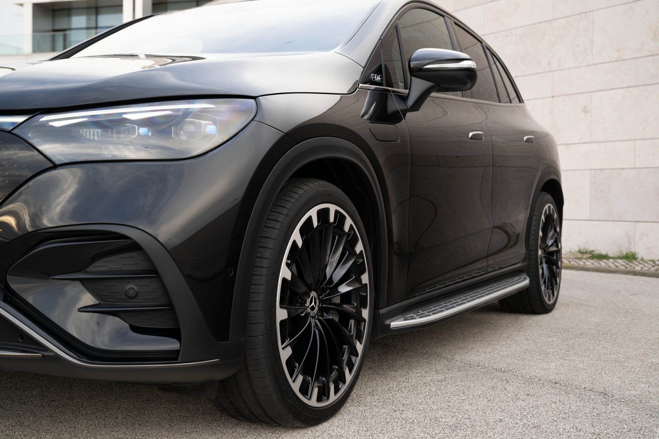 Competence wins over excitement with the 2023 Mercedes-Benz EQE SUV ...