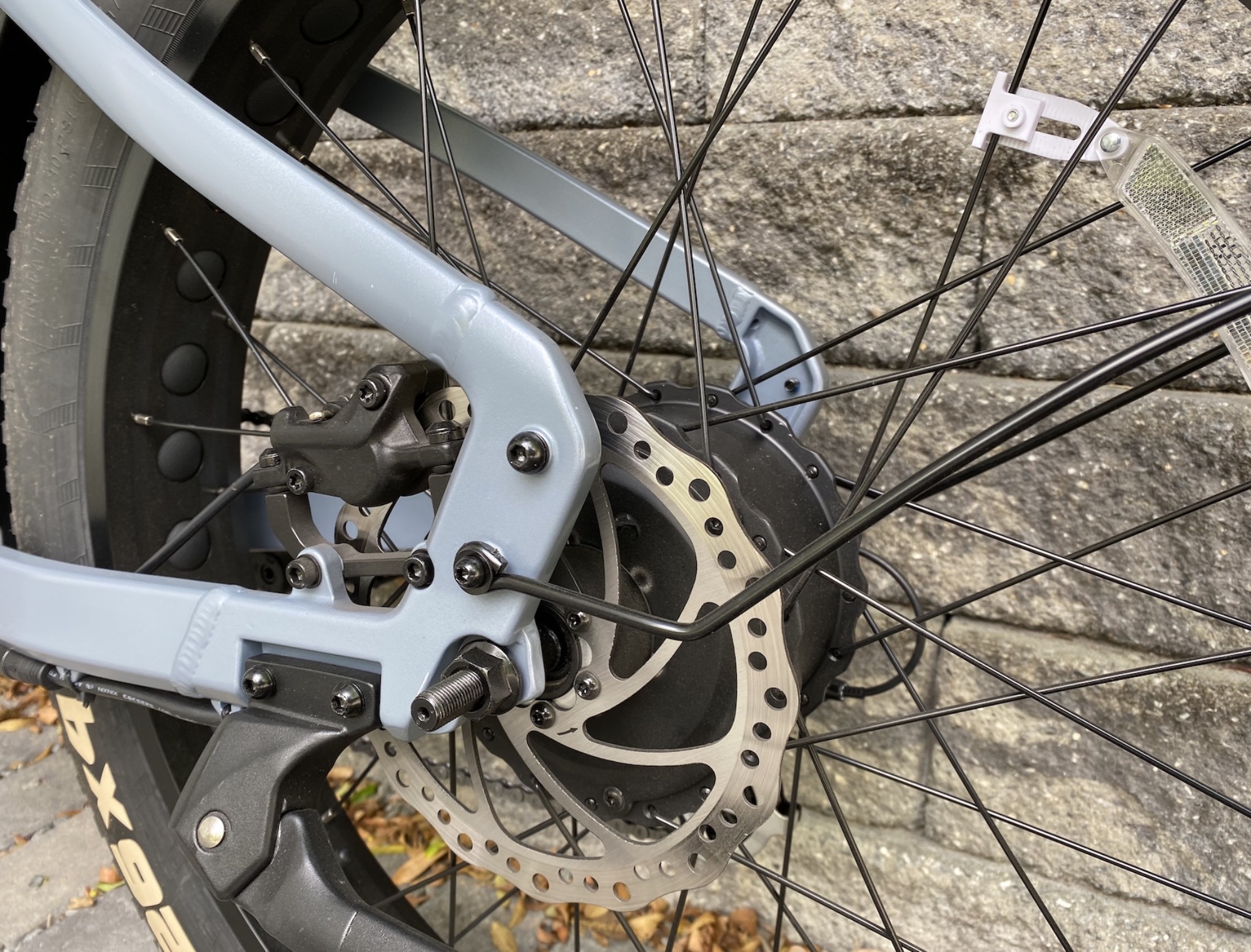 Can an e-bike’s fat tires be offset by a fat battery? - Ars Technica