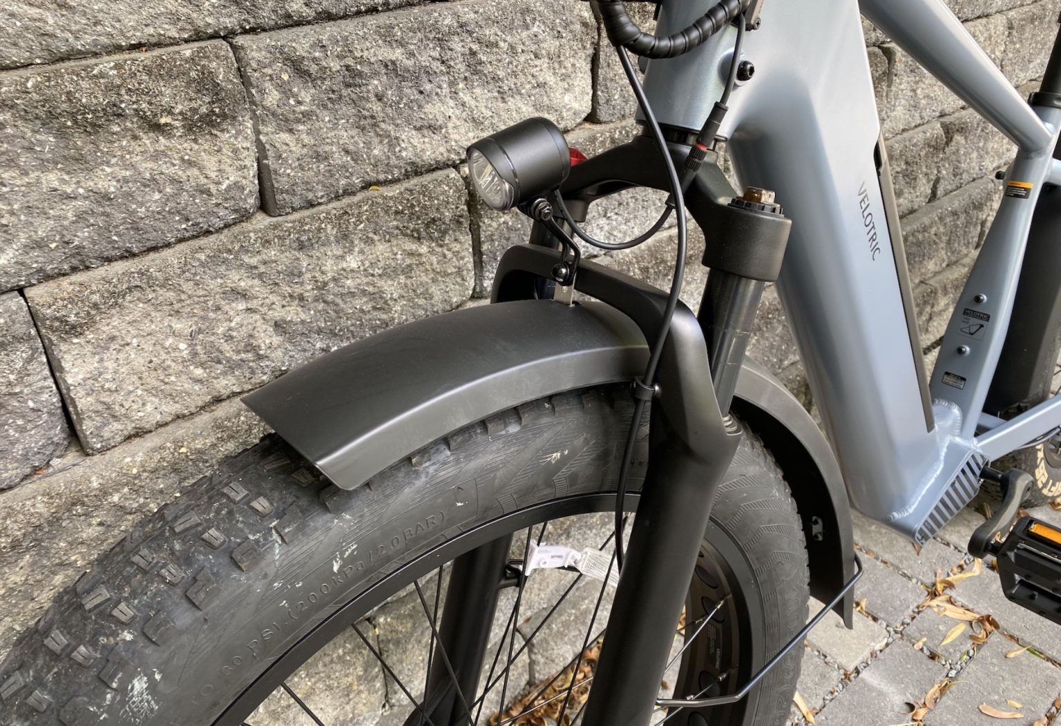 Can an e-bike’s fat tires be offset by a fat battery? - Ars Technica