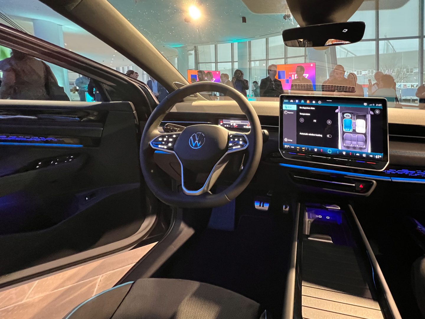 The VW ID.7—a new electric motor and a streamlined sedan shape - Ars ...