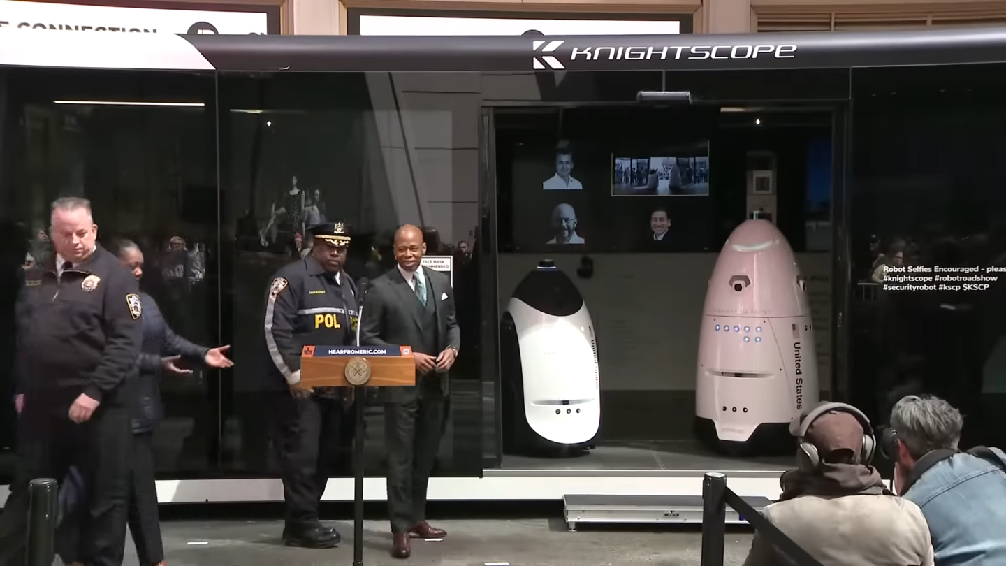 NYPD robocops: Hulking, 400-lb robots will start patrolling New York ...