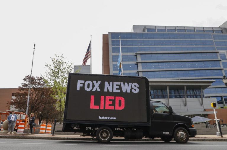 Fox News to pay Dominion $788 million in settlement, ending defamation ...
