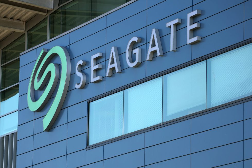 Seagate violated export ban by shipping 7 million disk drives to Huawei ...