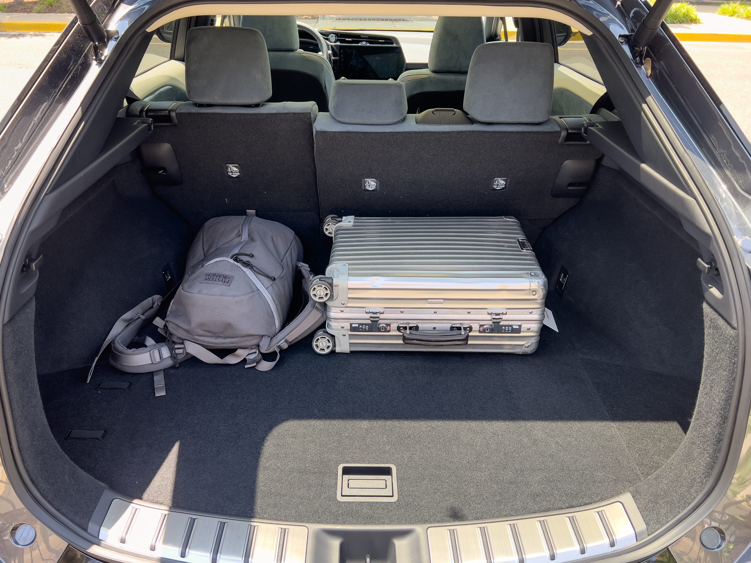 Lexus’s first EV, the RZ 450e, is pretty mid—glitchy and inefficient ...