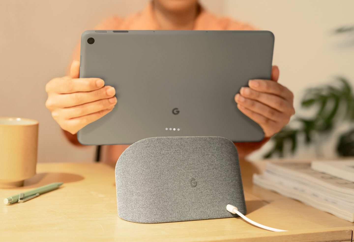 Google’s Pixel Tablet looks just like a smart display, so why isn’t it ...