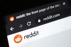 API pricing protests caused Reddit to crash for 3 hours - Ars Technica