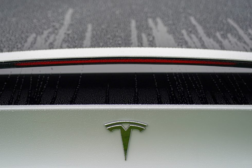 Huge Tesla leak reveals thousands of safety concerns, privacy problems ...