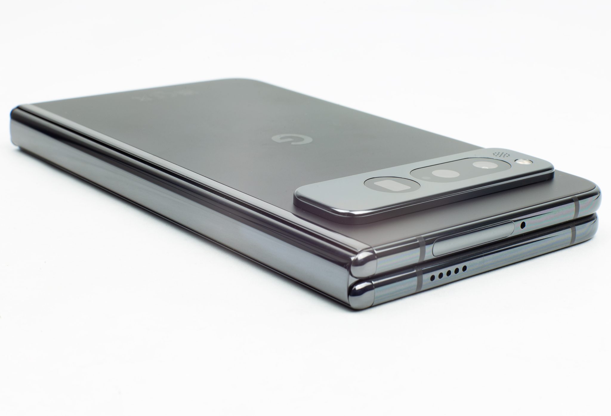 Pixel Fold review: The first foldable that actually feels like a tablet ...