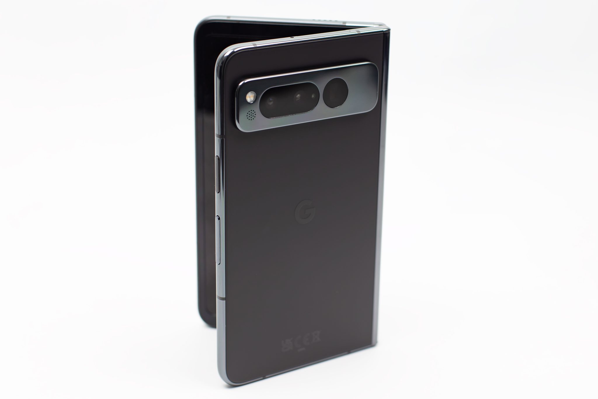 Pixel Fold review: The first foldable that actually feels like a tablet ...