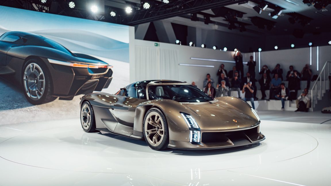 Porsche builds itself a 900-volt hypercar as a 75th birthday present ...