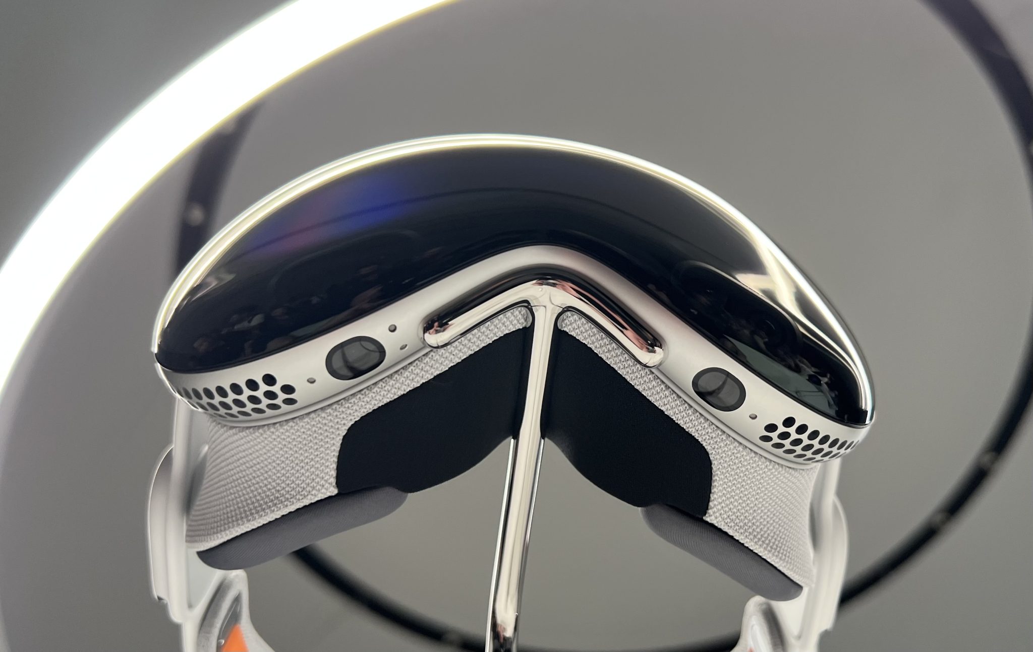 Apple releases visionOS SDK to developers and details testing process ...