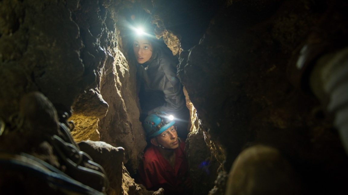 Homo naledi were burying their dead at least 100,000 years before ...