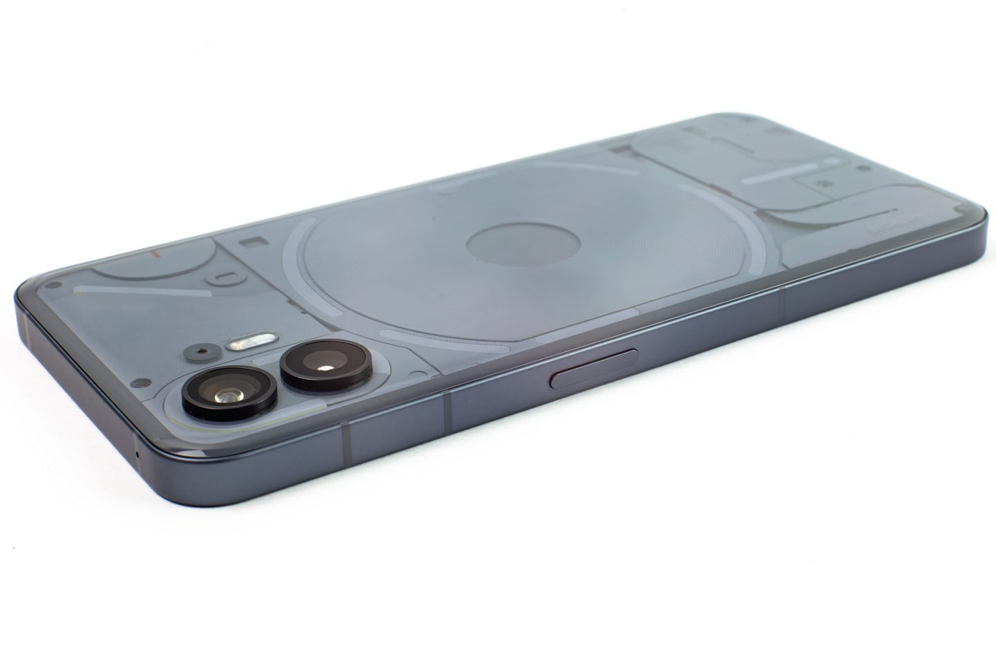 Nothing Phone 2 hands-on: Pro-repair styling without the functionality ...