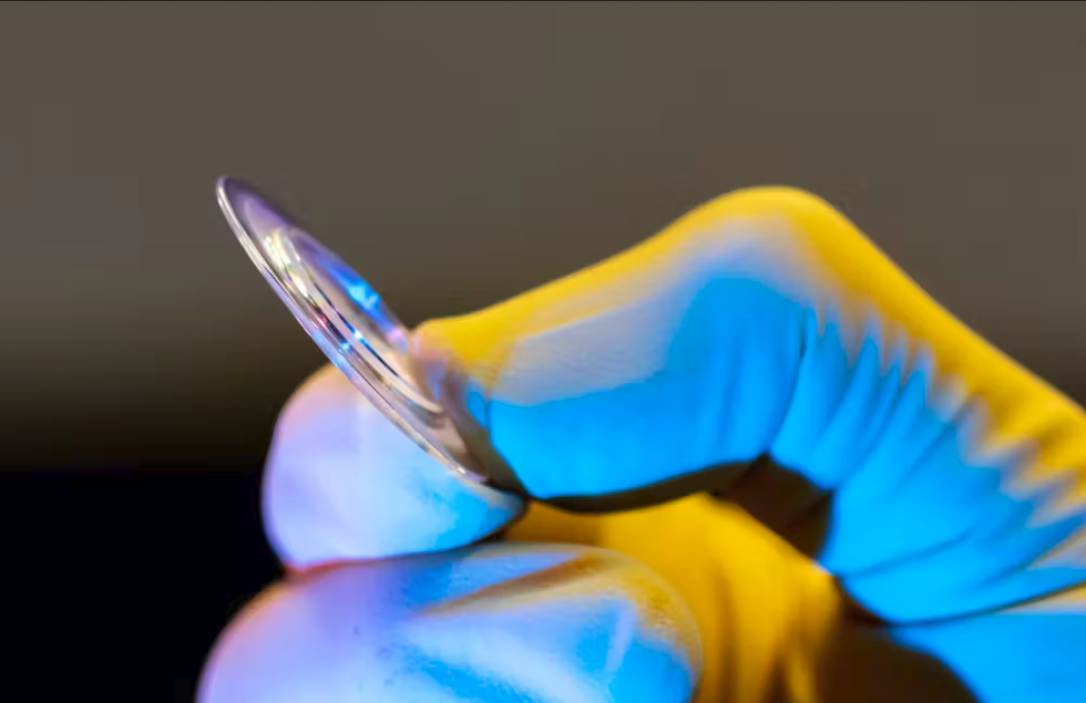 A new, thin-lensed telescope design could far surpass James Webb - Ars ...