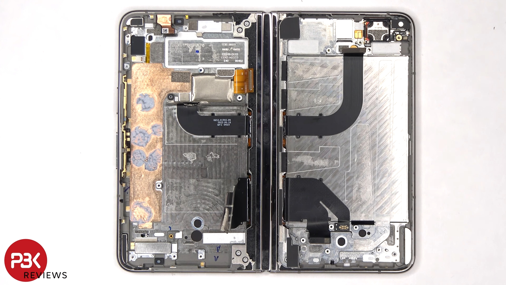 Pixel Fold teardown reveals the guts of Google’s $1,800 phone - Ars ...