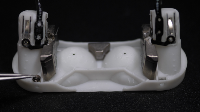 Man open-sources the self-repairable AirPods Pro case that Apple won’t ...