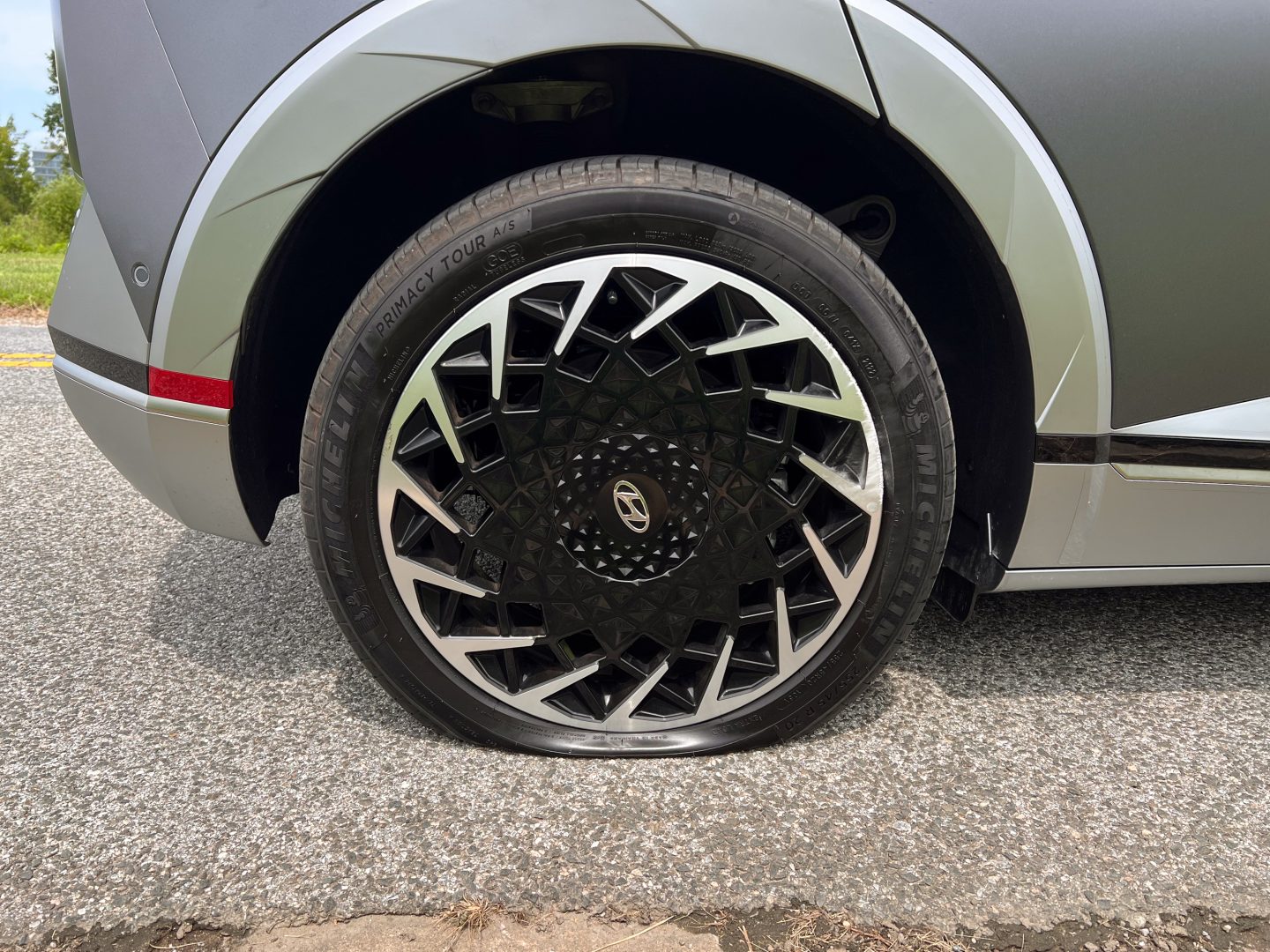 Can we please just go back to using smaller wheels and tires? - Ars ...