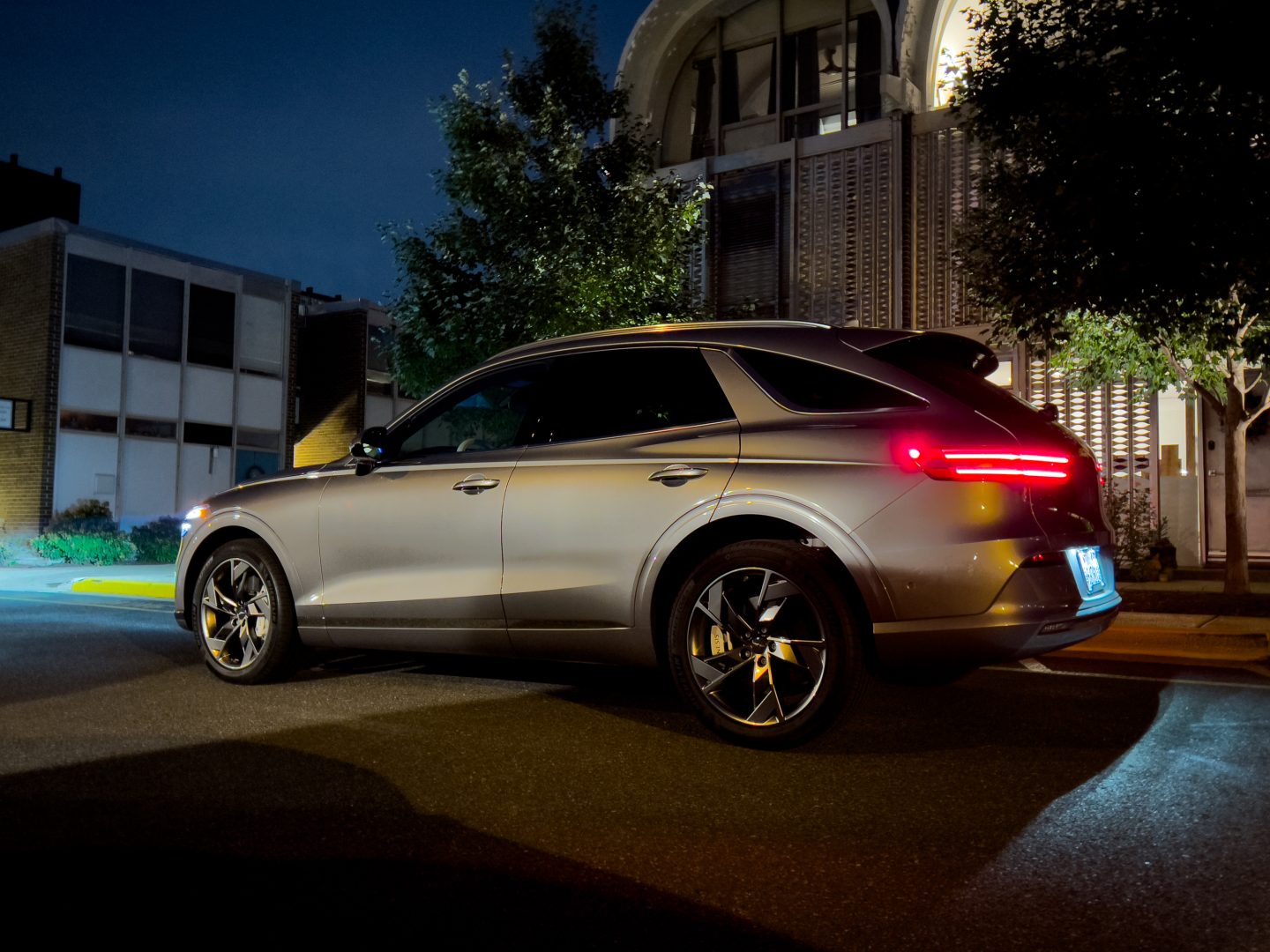 The Genesis Electrified GV70 is a truly luxurious electric SUV - Ars ...