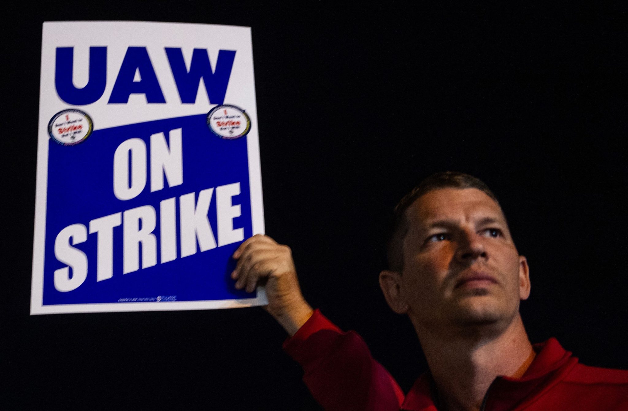 Thousands of workers go on strike at Ford, GM, and Stellantis plants ...