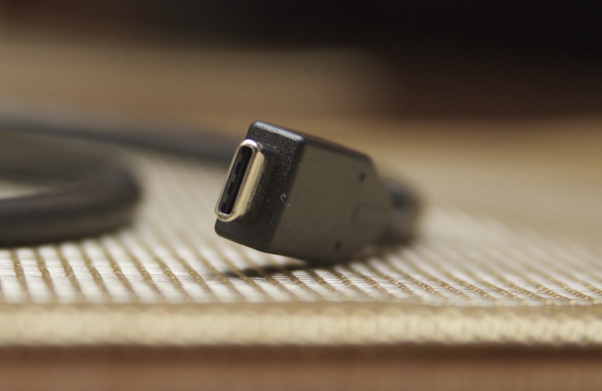 Contrary to rumors, the iPhone 15 has a standard, by-the-book USB-C ...