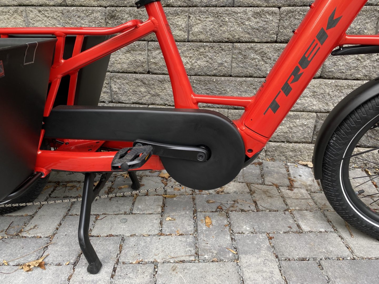 A partial car substitute? Trek’s new cargo bike, reviewed - Ars Technica