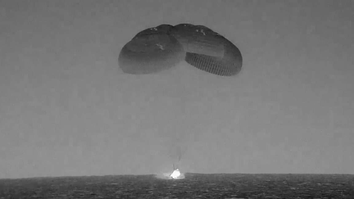 Four-person crew returns to Earth aboard SpaceX’s Dragon capsule - Ars ...
