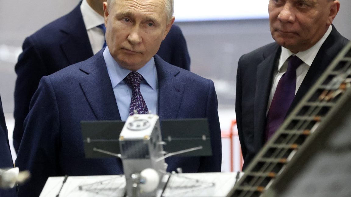 Putin wants to know why Russia can only build 40 satellites a year ...
