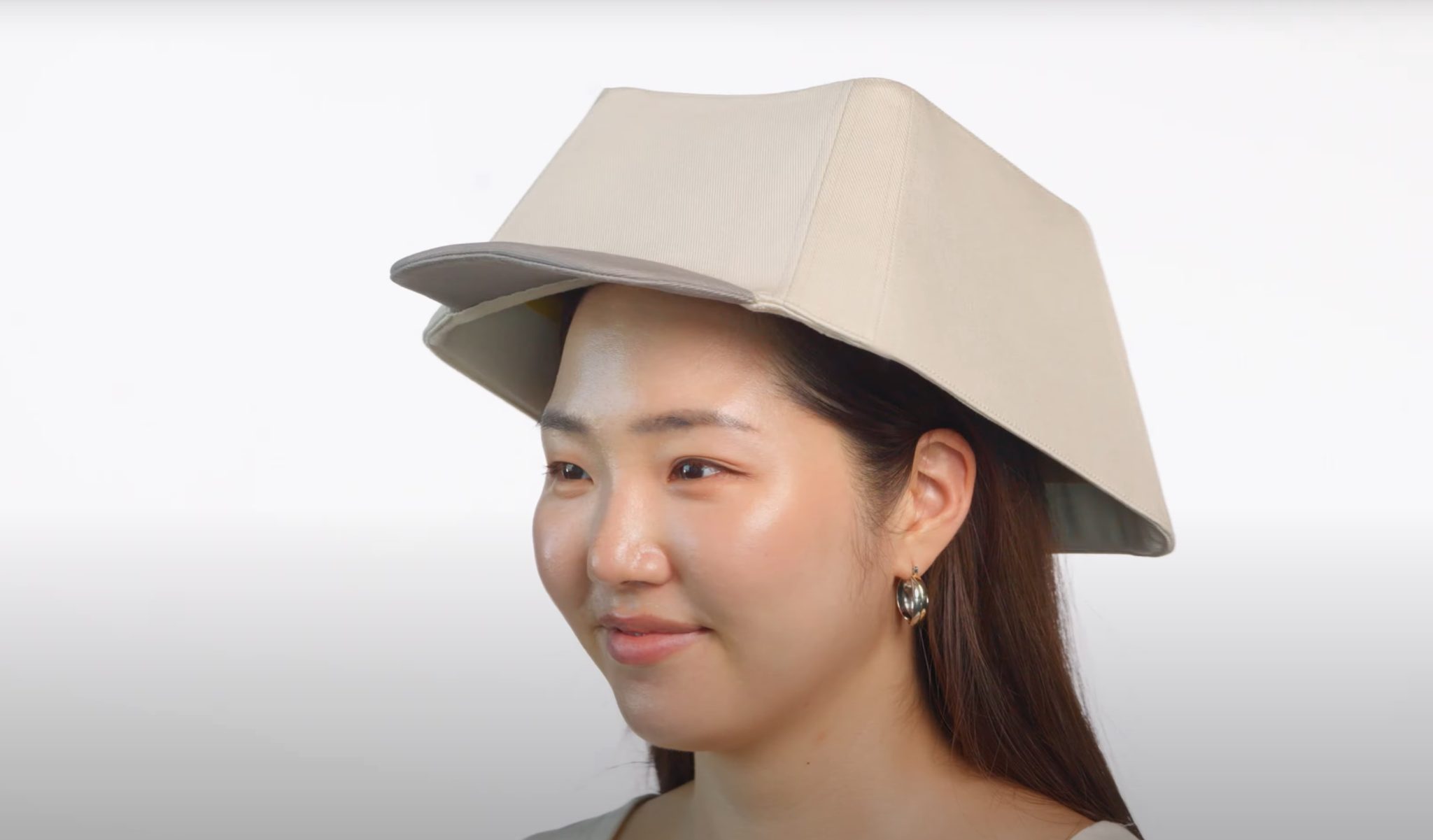 Google open-sourced a hat shaped like a giant keycap—and it actually ...
