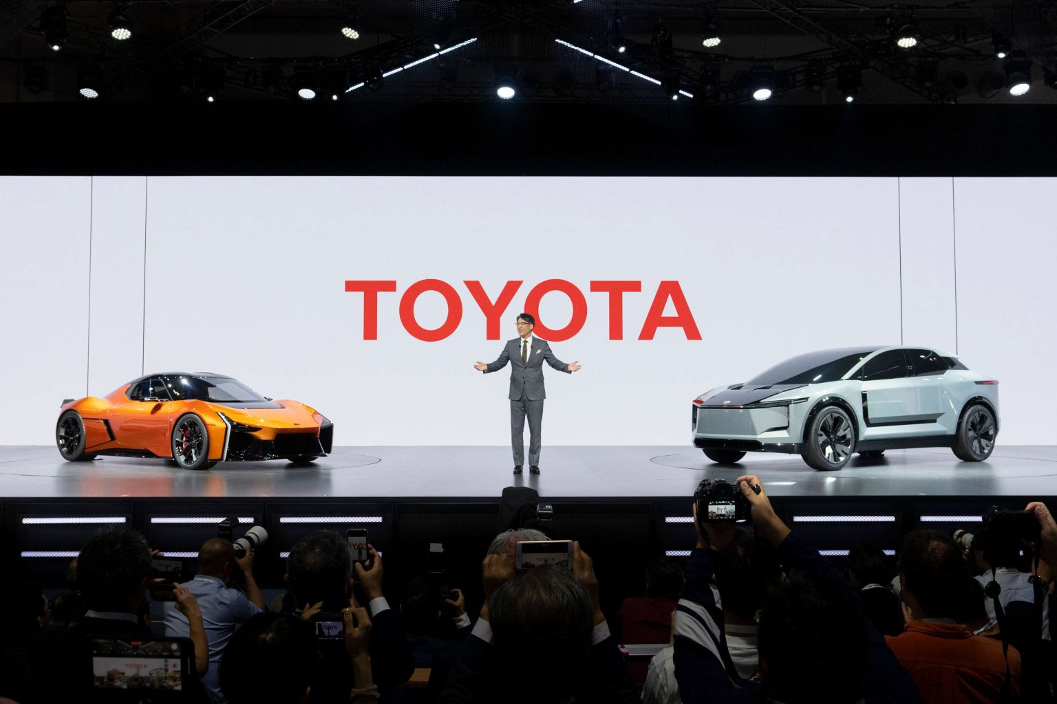 Toyota shows electric concepts at Tokyo show, but it may never build ...
