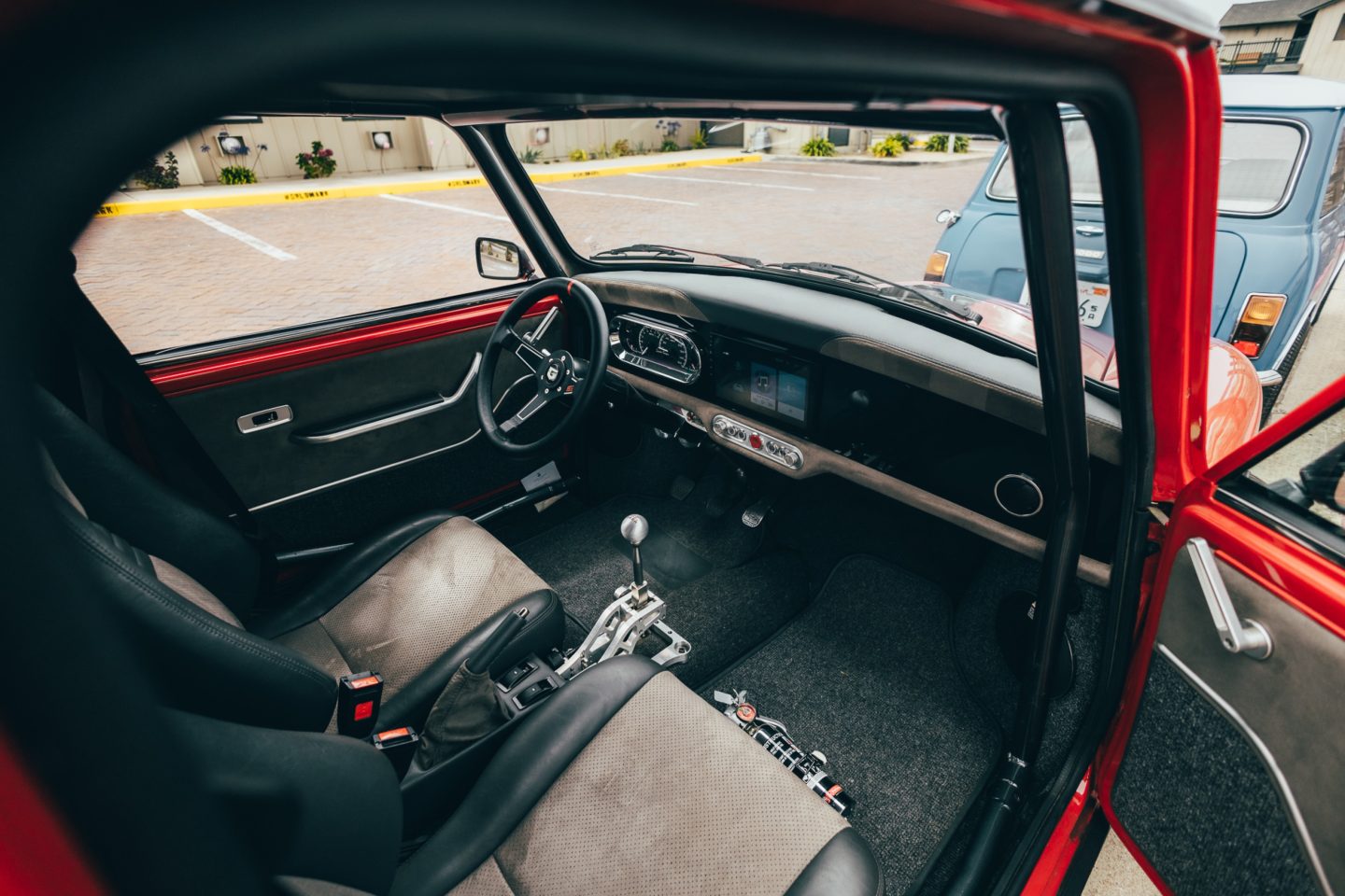 Massive power makes this electric restomod Mini Cooper a handful - Ars ...
