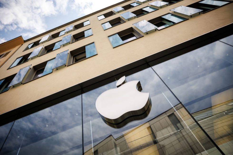 Apple fights EU gatekeeper status to avoid opening up services to rivals - Ars Technica