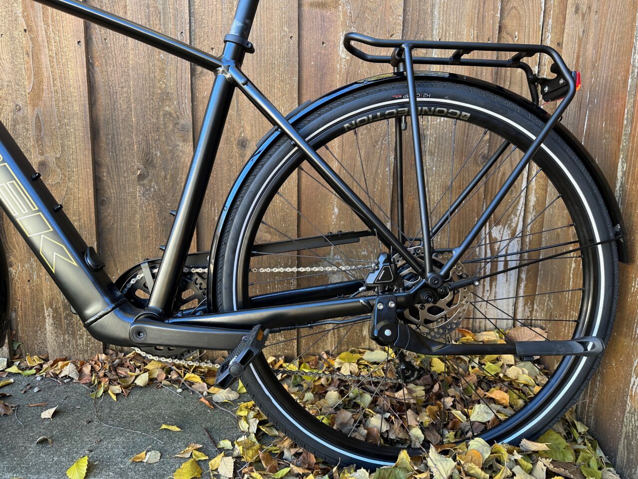The Trek FX+ 2 e-bike is a jack-of-all-trades | Ars Technica
