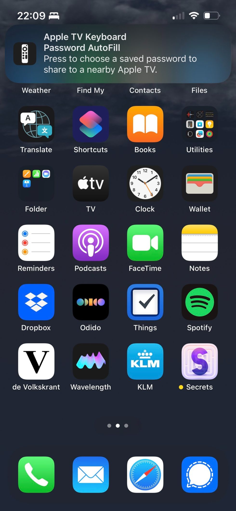 This tiny device is sending updated iPhones into a never-ending DoS loop - Ars Technica