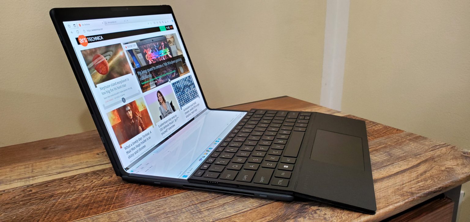 I’ve used a foldable laptop for a month, and I’m ready to return to a ...