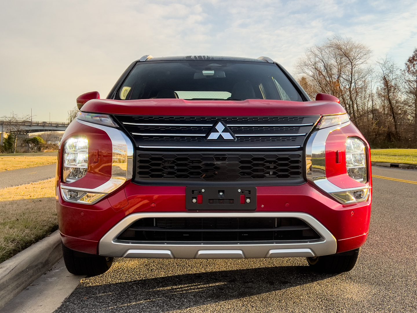 Daily range isn’t a problem with the 2024 Mitsubishi Outlander PHEV ...