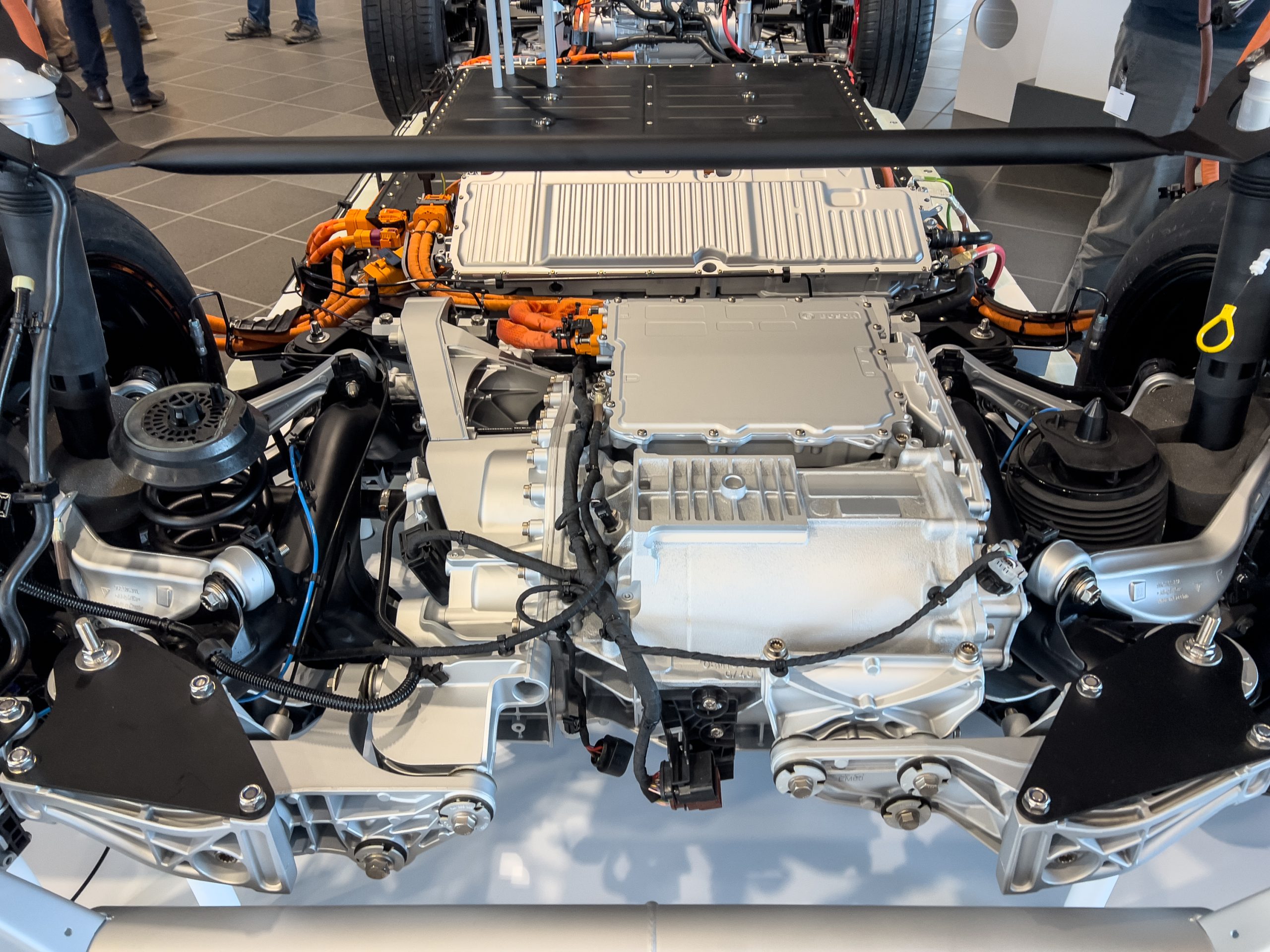 Porsche gives Ars a look inside its next EV: The all-electric Macan ...