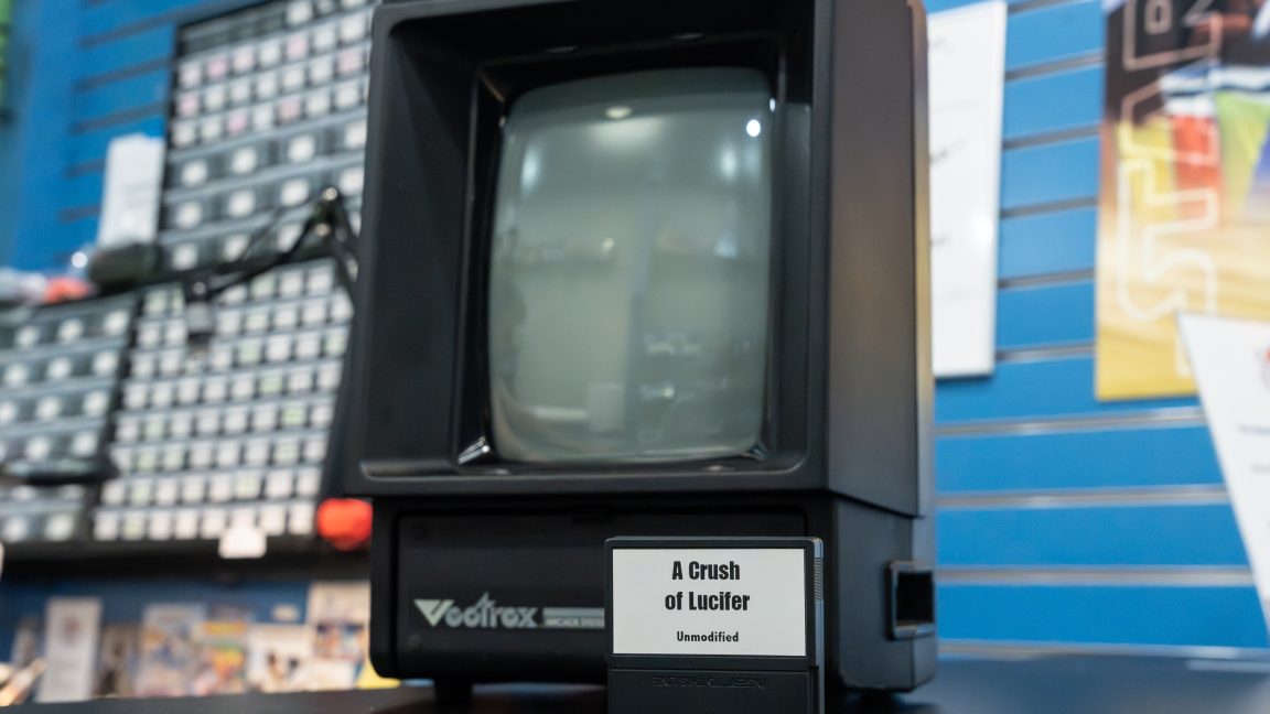 Vectrex reborn: How a chance encounter gave new life to a dead console ...