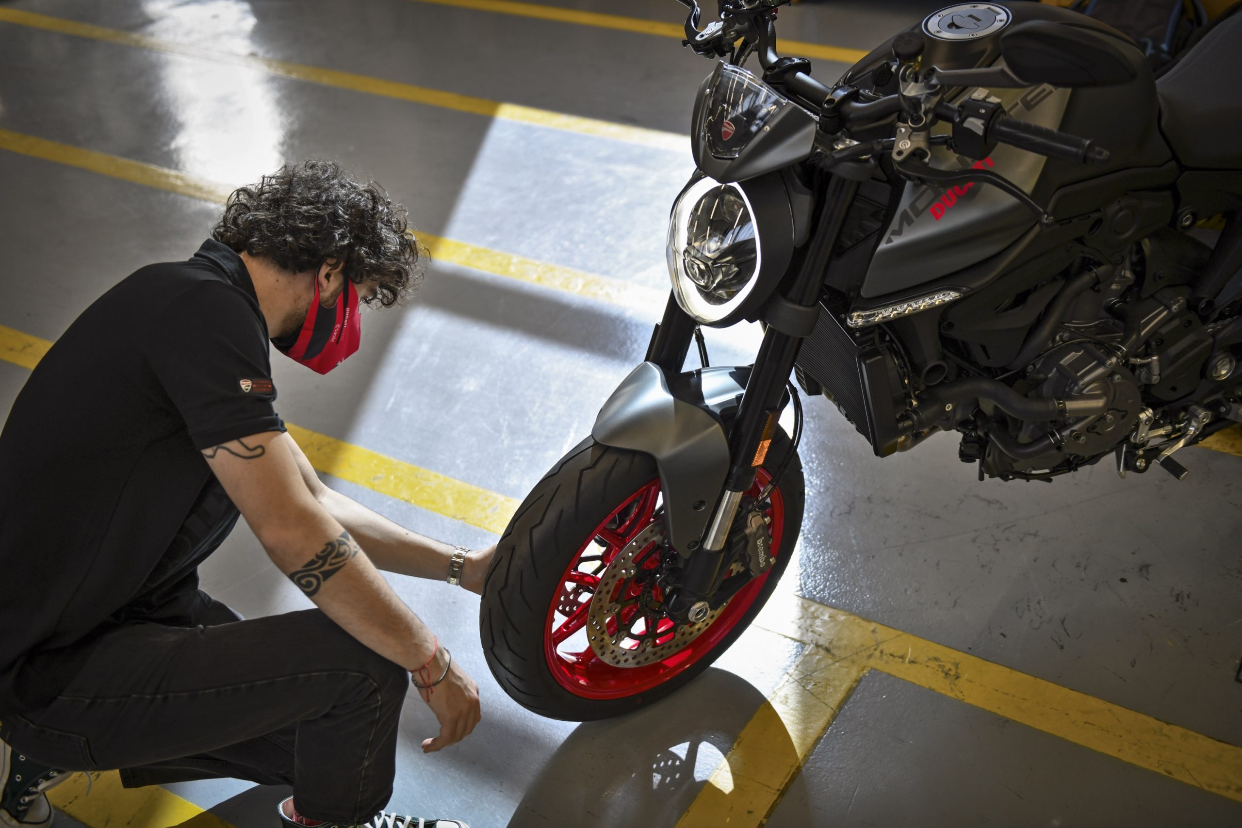 Here’s how Ducati made its motorbikes reliable under VW Group - Ars ...