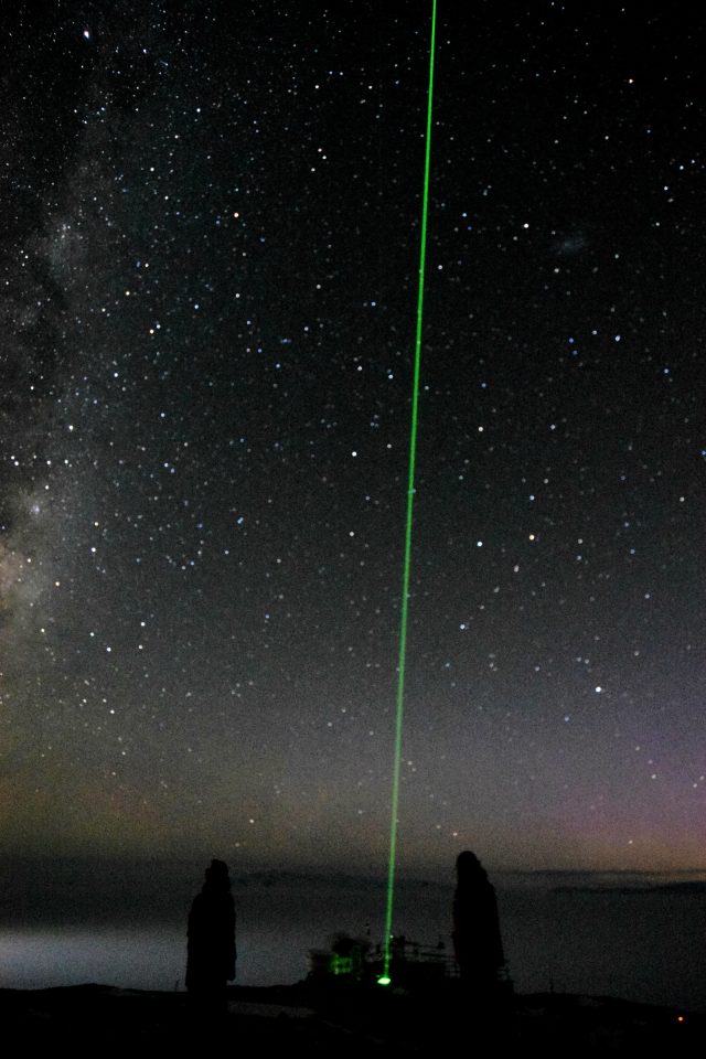Daily Telescope: Shooting a laser into the sky from Antarctica - Ars ...