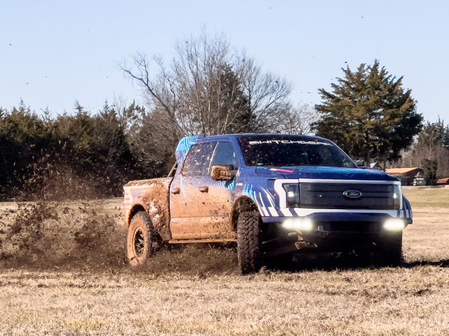 Ford pushes the off-road button with F-150 Lightning Switchgear - Ars ...