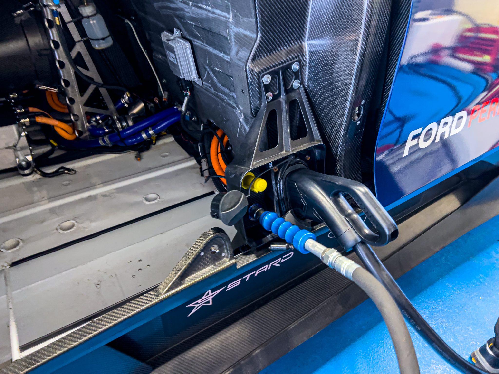 Ford’s CEO gives us a ride in the crazy electric transit Supervan 4.2 ...