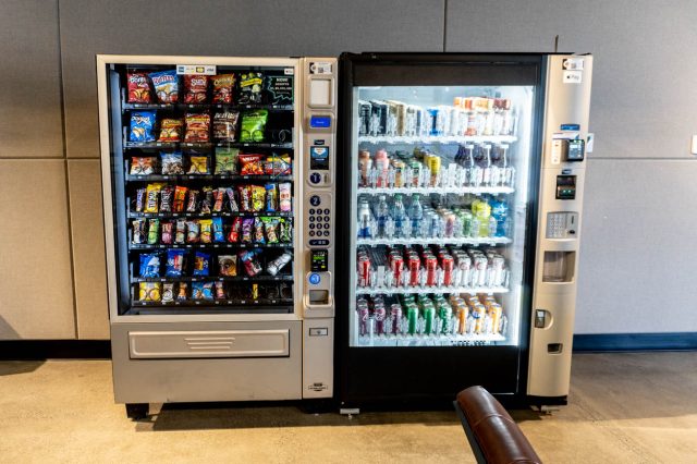 Here’s what it’s like to charge an EV at Electrify America’s new ...