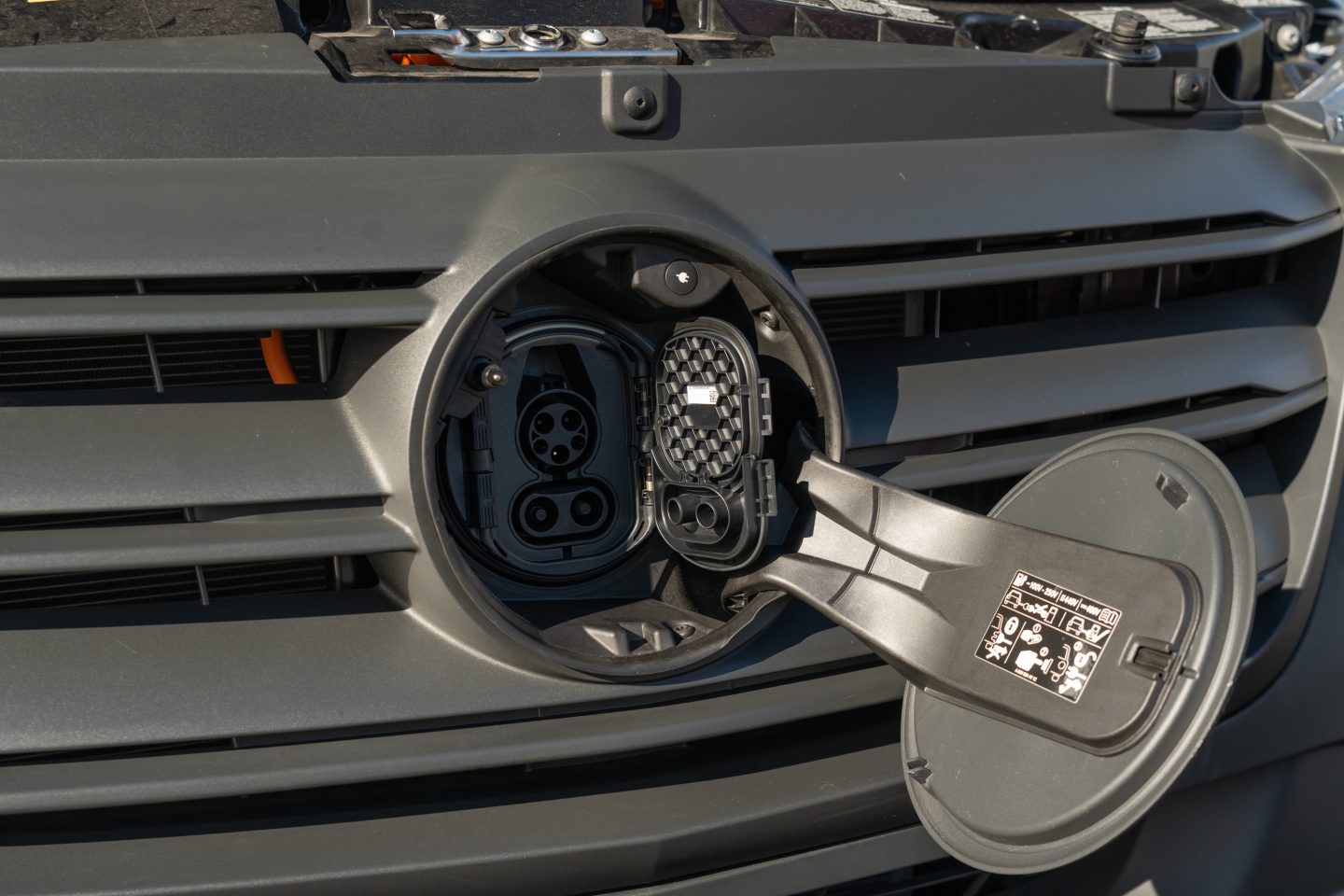 The new electric eSprinter outperforms, undercuts Rivian’s cargo van ...