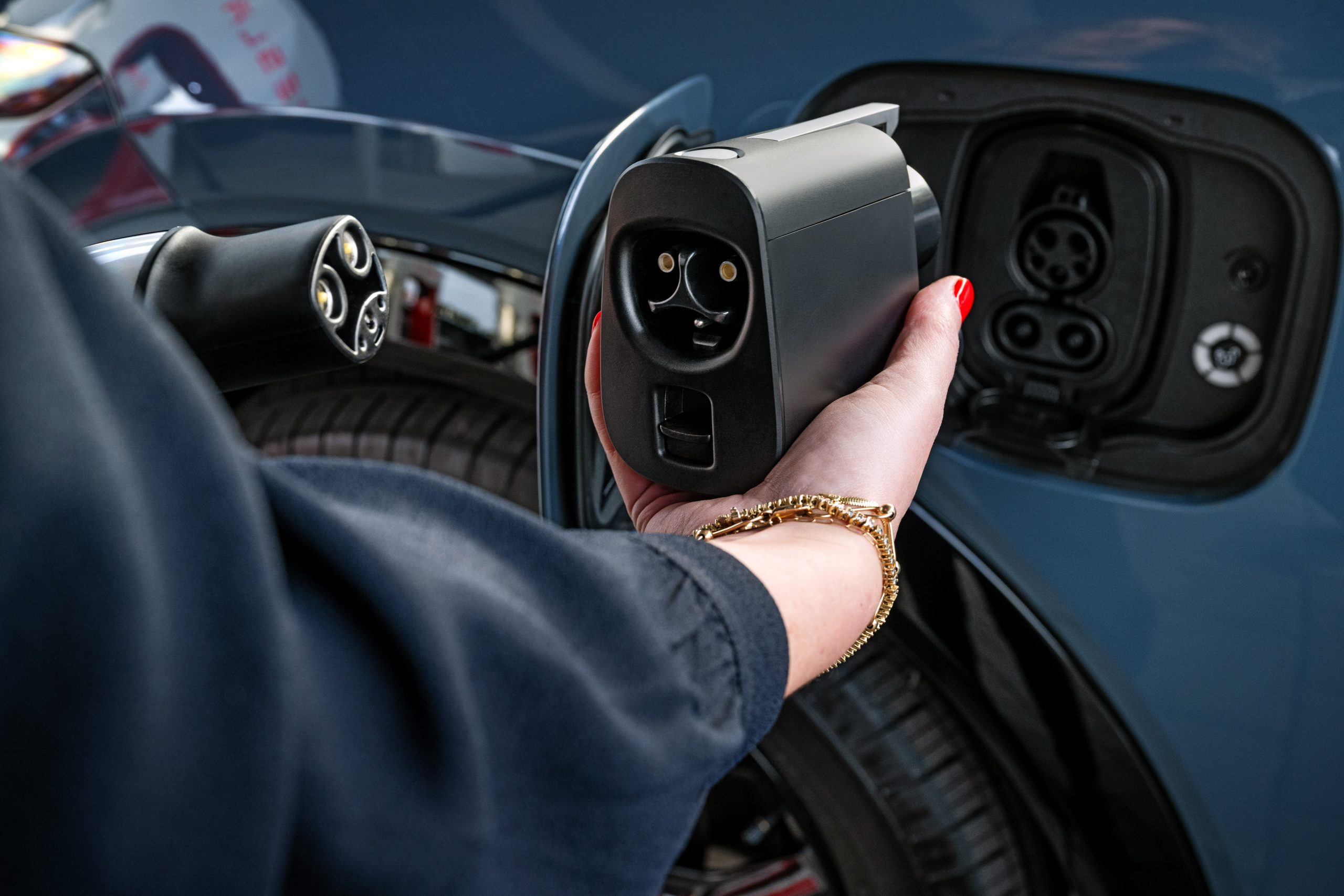 Ford EVs gain access to Tesla Superchargers starting today - Ars Technica