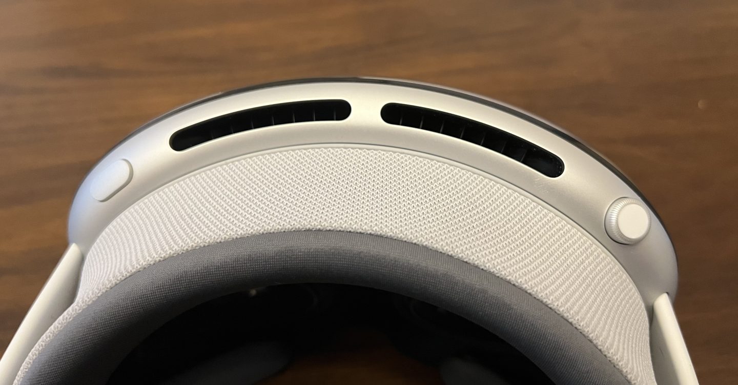 I worked exclusively in Vision Pro for a week—here’s how it went - Ars ...