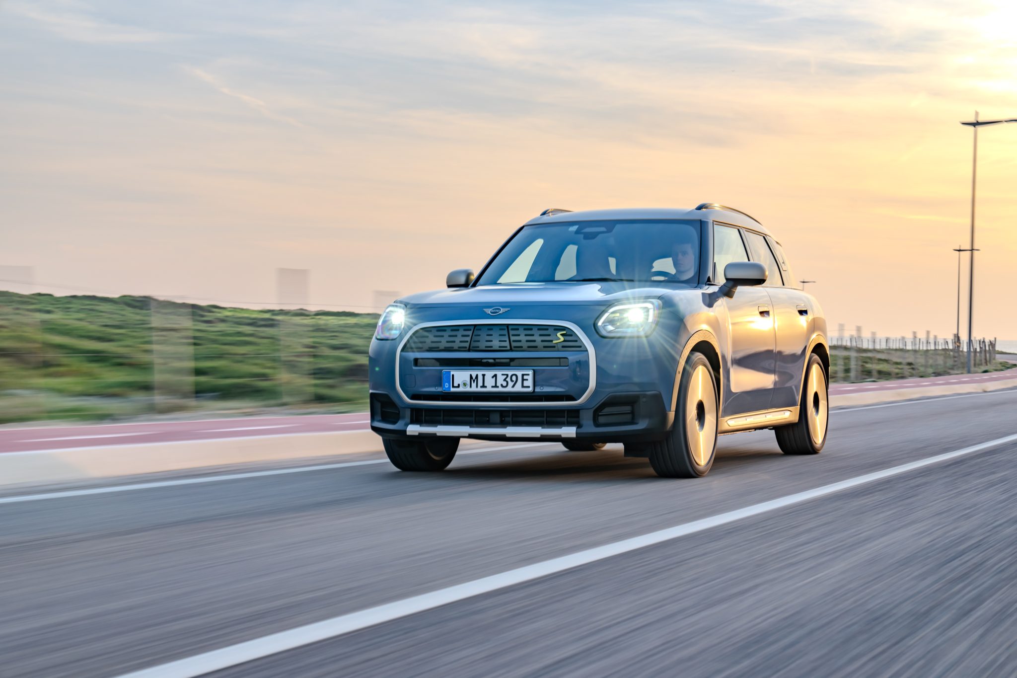 We drive Mini’s first electric crossover, the 2025 Countryman SE ALL4 ...