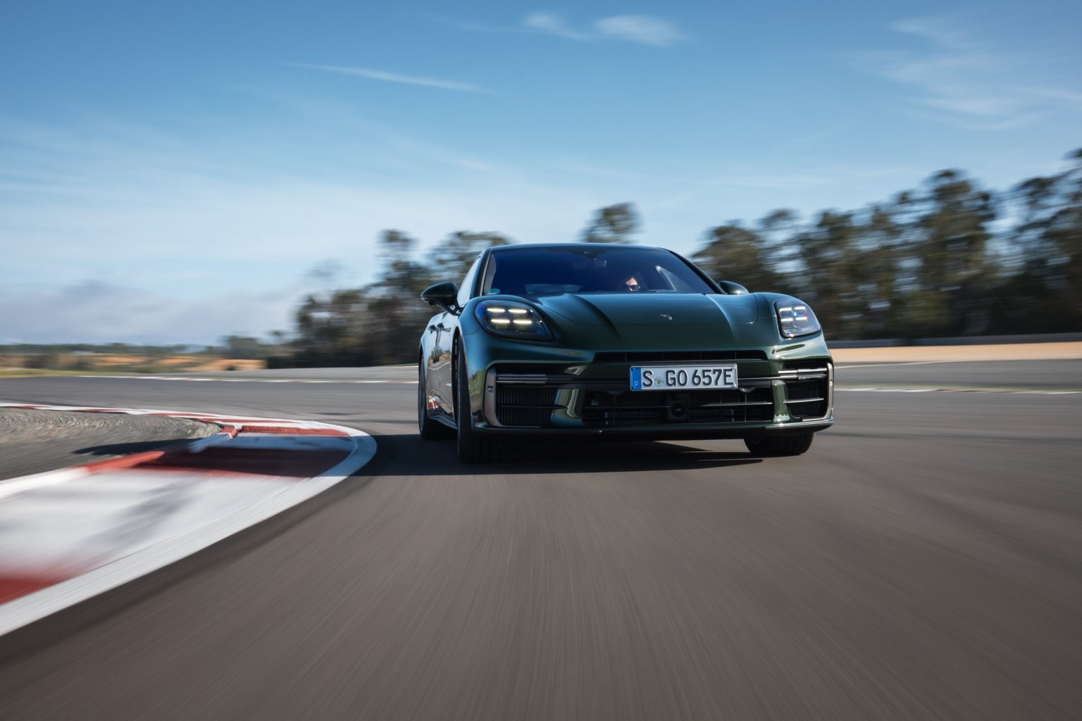 The 2025 Porsche Panamera perfectly balances luxury ride and great ...